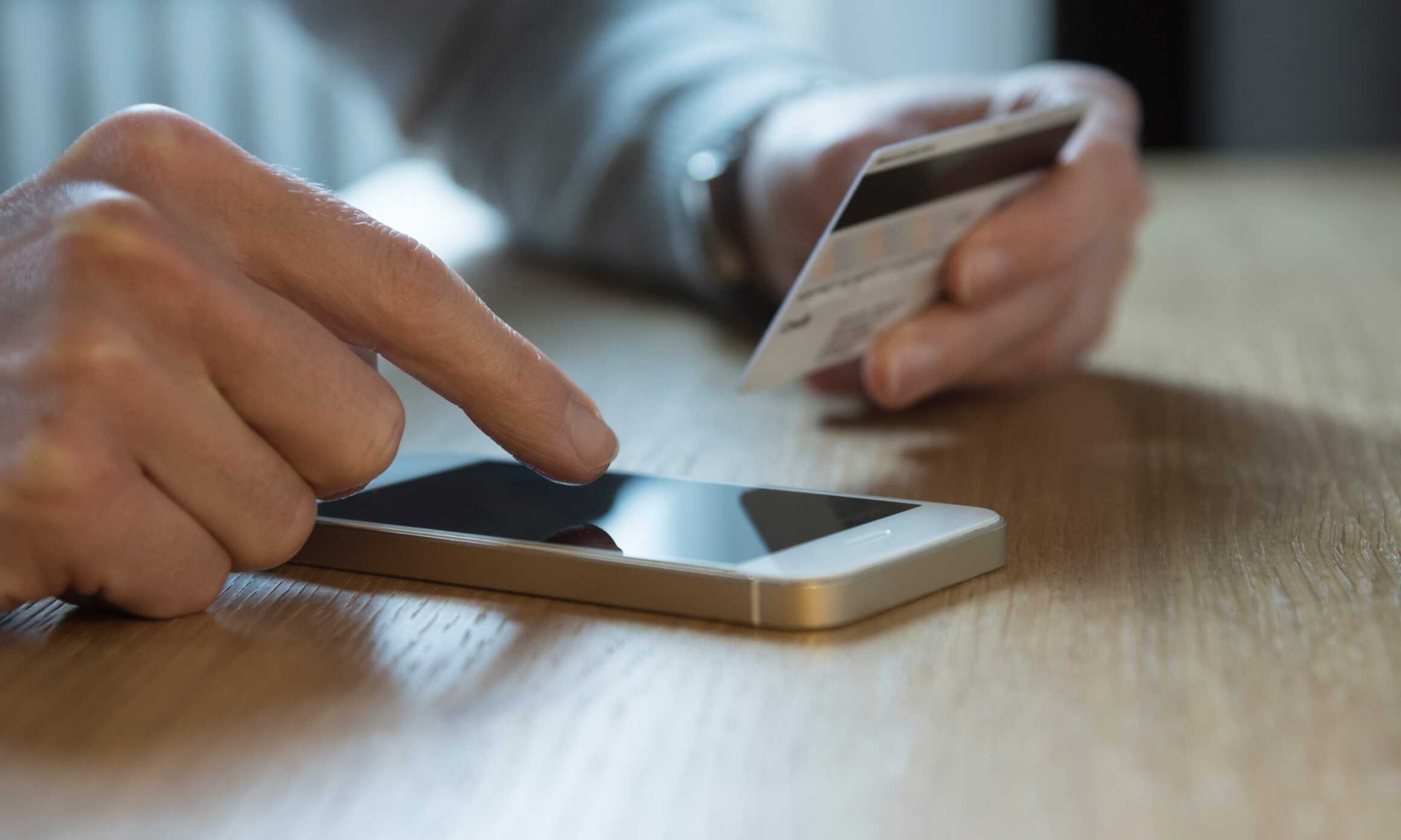 Business model transformation: From traditional bank to digital pioneer ...